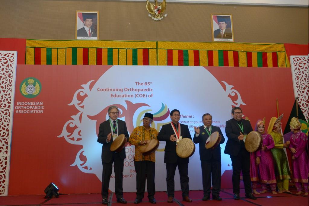 Asisten III Buka Simposium Dokter Ortopedi Indonesia - BIRO ...
