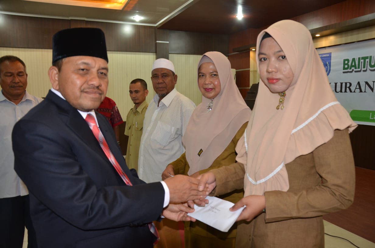 Baitul Mal Langsa Salurkan Zakat Senif Ibnu Sabil - BIRO ADMINISTRASI ...